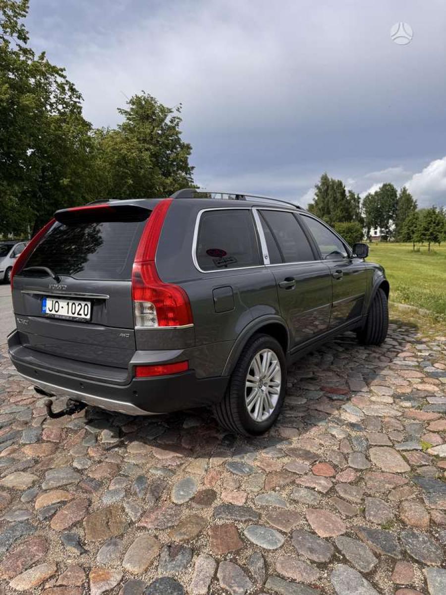 Pelēks Volvo XC90 2007 Rīga, ar dzinēja tilpumu 2.40 L un nobraukumu 293 tūkst. km par 6590 €, foto 10 vietnē AUTOMOTO.COM.LV