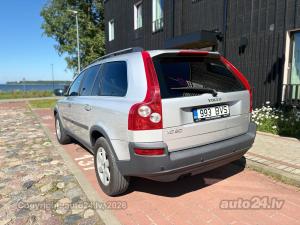 Grey Volvo XC90 2005 in Tallinn, with an engine capacity of 2.40 L and mileage of 283 thousand km for 4800 €, photo 6 on AUTOMOTO.COM.LV