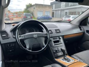 Pelēks Volvo XC90 2005 Narva, ar dzinēja tilpumu 2.40 L un nobraukumu 545 tūkst. km par 2499 €, foto 17 vietnē AUTOMOTO.COM.LV