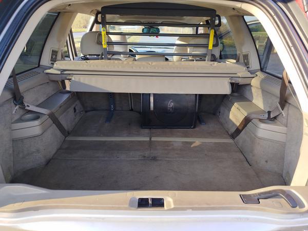 Pelēks Volvo XC90 2005 Tartu, ar dzinēja tilpumu 2.40 L un nobraukumu 656 tūkst. km par 2400 €, foto 11 vietnē AUTOMOTO.COM.LV