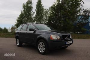 Pelēks Volvo XC90 2006 Karksi-Nuia, ar dzinēja tilpumu 2.40 L un nobraukumu 430 tūkst. km par 3599 €, foto  vietnē AUTOMOTO.COM.LV