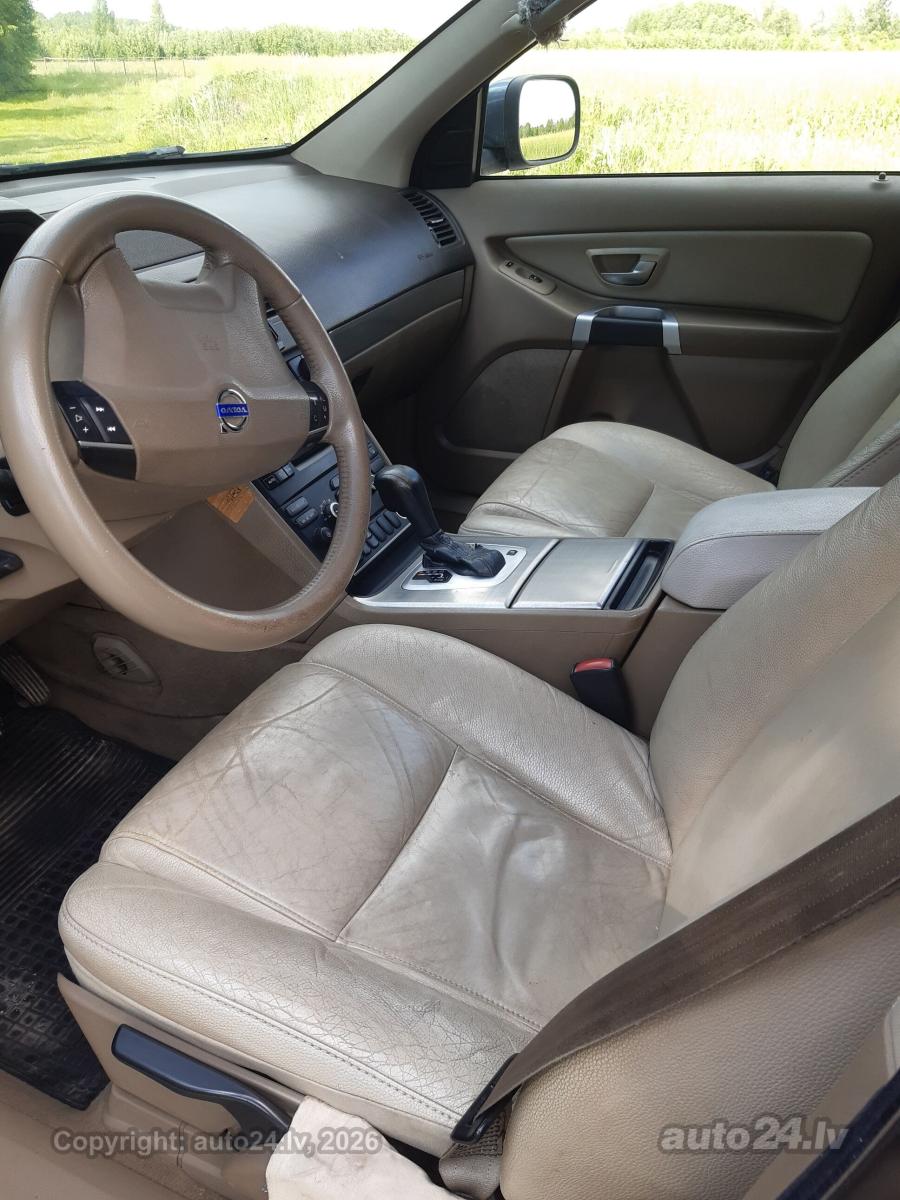 Grey Volvo XC90 2007 in Rapla, with an engine capacity of 2.40 L and mileage of 542 thousand km for 1900 €, photo 6 on AUTOMOTO.COM.LV