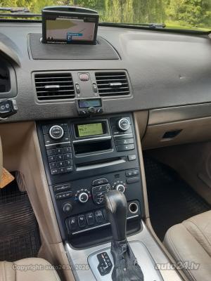 Grey Volvo XC90 2007 in Rapla, with an engine capacity of 2.40 L and mileage of 542 thousand km for 1900 €, photo 7 on AUTOMOTO.COM.LV