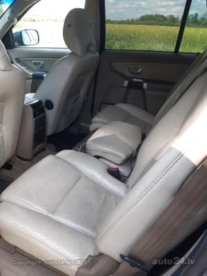 Grey Volvo XC90 2007 in Rapla, with an engine capacity of 2.40 L and mileage of 542 thousand km for 1900 €, photo 8 on AUTOMOTO.COM.LV