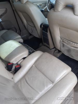 Grey Volvo XC90 2007 in Rapla, with an engine capacity of 2.40 L and mileage of 542 thousand km for 1900 €, photo 10 on AUTOMOTO.COM.LV
