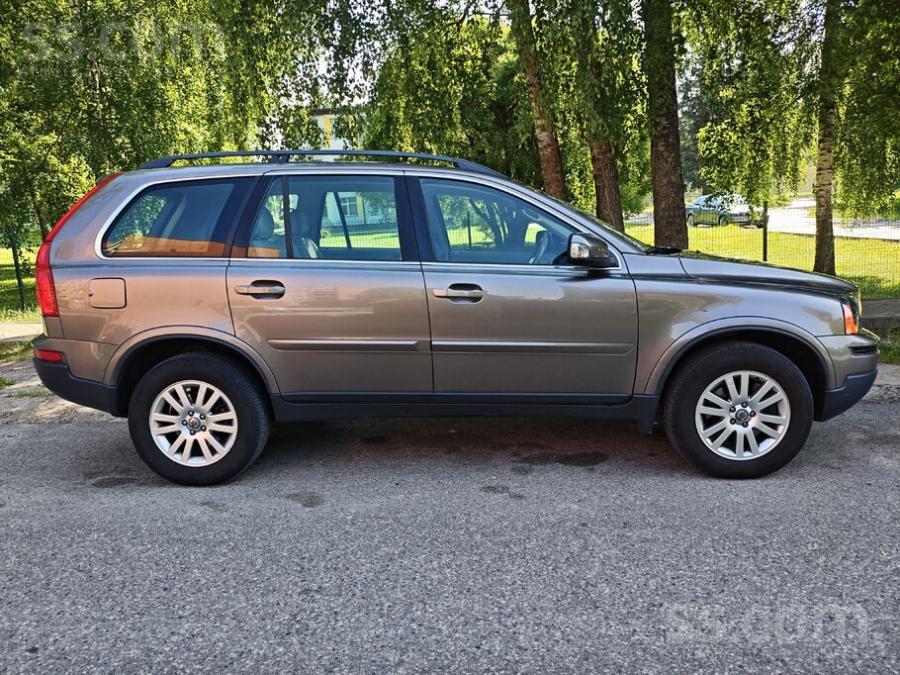 Pelēks Volvo XC90 2007 Ludza, ar dzinēja tilpumu 2.40 L un nobraukumu 260 tūkst. km par 5290 €, foto 1 vietnē AUTOMOTO.COM.LV