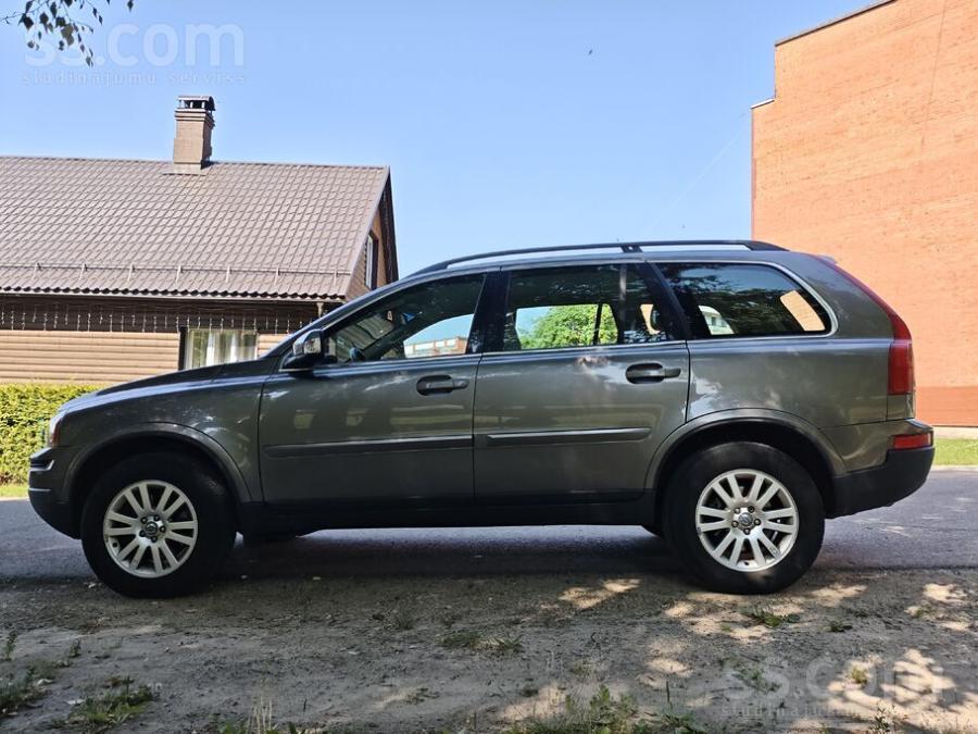 Pelēks Volvo XC90 2007 Ludza, ar dzinēja tilpumu 2.40 L un nobraukumu 260 tūkst. km par 5290 €, foto 4 vietnē AUTOMOTO.COM.LV