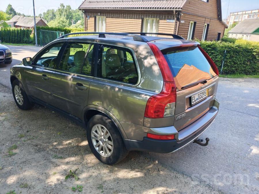 Pelēks Volvo XC90 2007 Ludza, ar dzinēja tilpumu 2.40 L un nobraukumu 260 tūkst. km par 5290 €, foto 5 vietnē AUTOMOTO.COM.LV