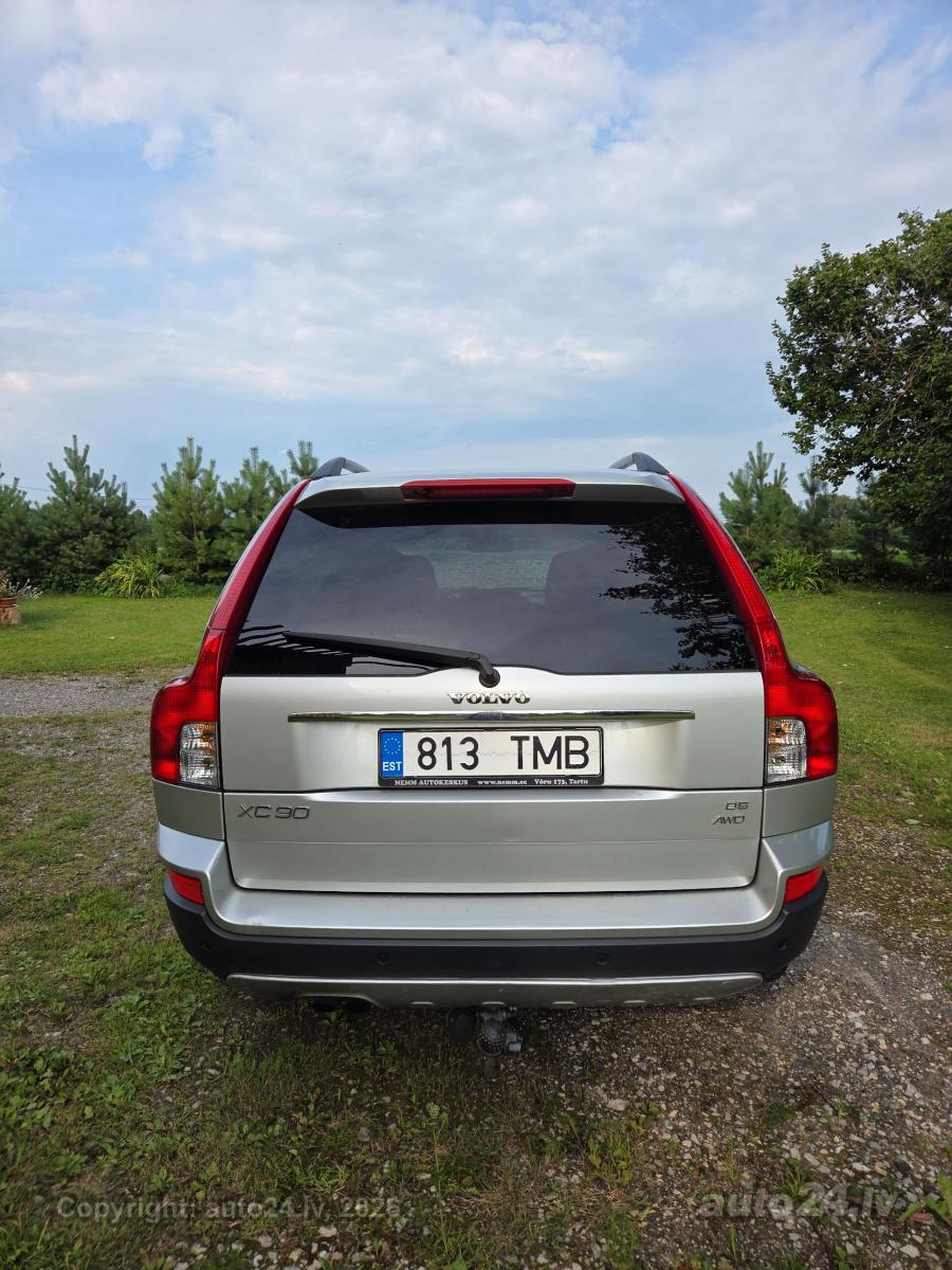 Pelēks Volvo XC90 2007 Pērnava, ar dzinēja tilpumu 2.40 L un nobraukumu 440 tūkst. km par 6500 €, foto 7 vietnē AUTOMOTO.COM.LV
