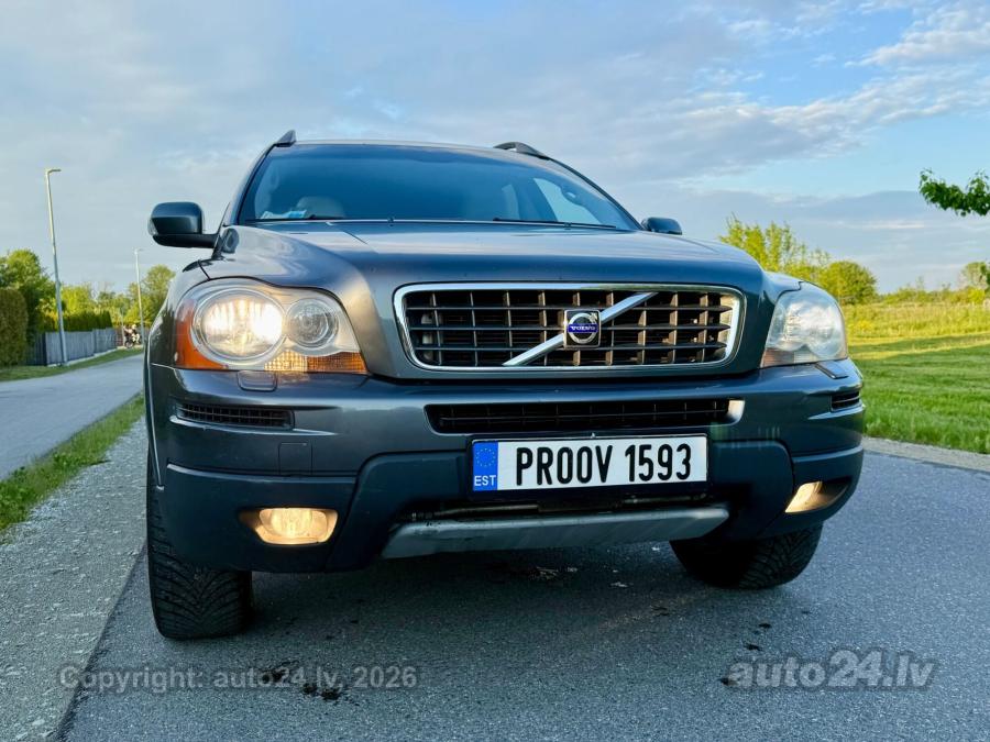 Pelēks Volvo XC90 2008 Tallina, ar dzinēja tilpumu 2.40 L un nobraukumu 298 tūkst. km par 4990 €, foto 4 vietnē AUTOMOTO.COM.LV