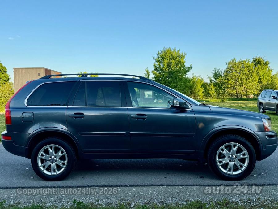 Pelēks Volvo XC90 2008 Tallina, ar dzinēja tilpumu 2.40 L un nobraukumu 298 tūkst. km par 4990 €, foto 7 vietnē AUTOMOTO.COM.LV