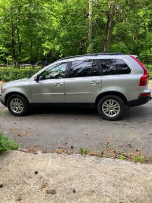 Grey Volvo XC90 2008 in Ogre, with an engine capacity of 2.40 L and mileage of 386 thousand km for 5100 €, photo  on AUTOMOTO.COM.LV