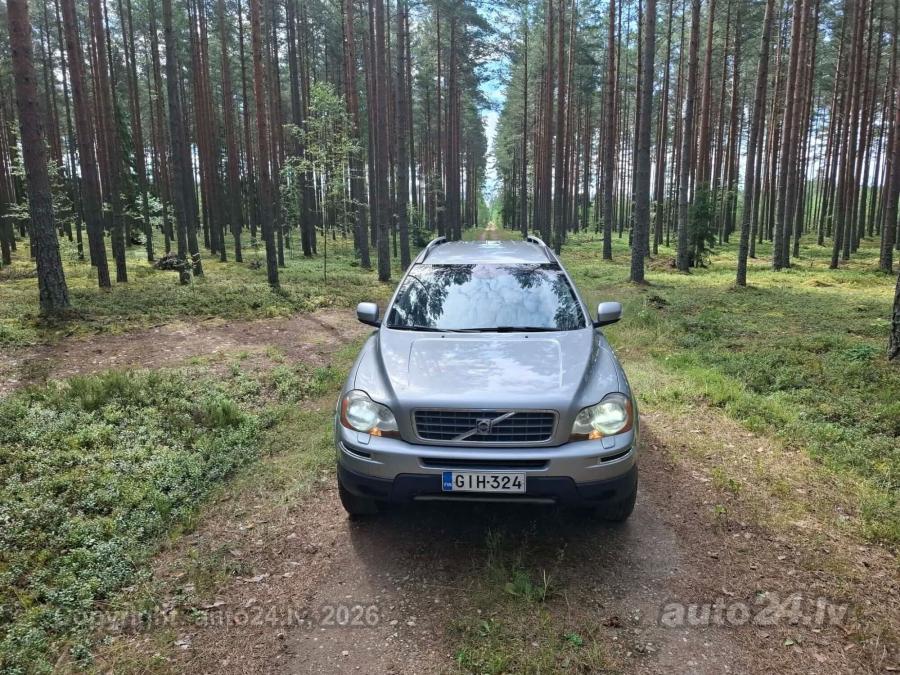 Grey Volvo XC90 2008 in Tartu, with an engine capacity of 2.40 L and mileage of 560 thousand km for 3950 €, photo 1 on AUTOMOTO.COM.LV