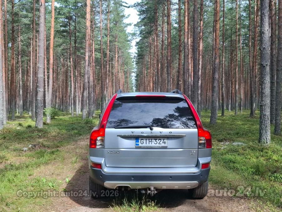 Grey Volvo XC90 2008 in Tartu, with an engine capacity of 2.40 L and mileage of 560 thousand km for 3950 €, photo 6 on AUTOMOTO.COM.LV
