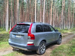 Grey Volvo XC90 2008 in Tartu, with an engine capacity of 2.40 L and mileage of 560 thousand km for 3950 €, photo 7 on AUTOMOTO.COM.LV