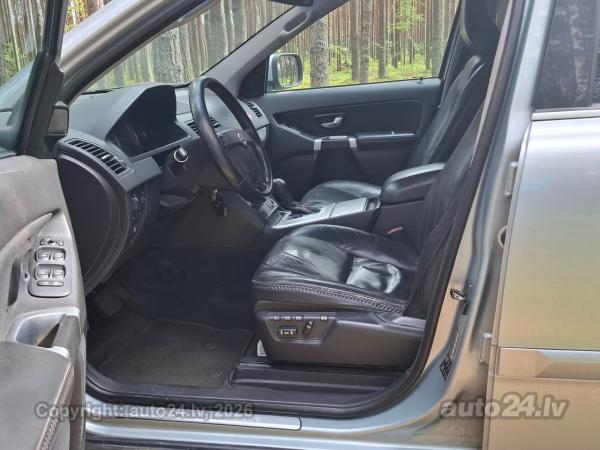 Pelēks Volvo XC90 2008 Tartu, ar dzinēja tilpumu 2.40 L un nobraukumu 560 tūkst. km par 3950 €, foto 10 vietnē AUTOMOTO.COM.LV