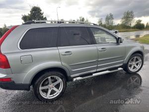 Grey Volvo XC90 2009 in Tallinn, with an engine capacity of 2.40 L and mileage of 277 thousand km for 11500 €, photo 5 on AUTOMOTO.COM.LV