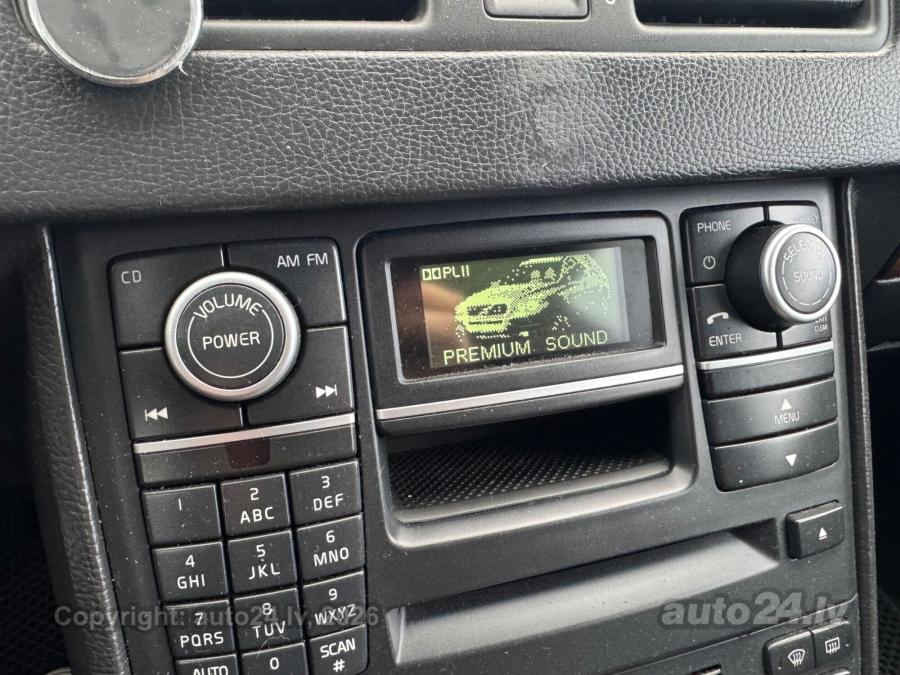 Grey Volvo XC90 2009 in Tallinn, with an engine capacity of 2.40 L and mileage of 277 thousand km for 11500 €, photo 11 on AUTOMOTO.COM.LV