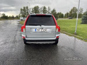Grey Volvo XC90 2009 in Tallinn, with an engine capacity of 2.40 L and mileage of 277 thousand km for 11500 €, photo 13 on AUTOMOTO.COM.LV