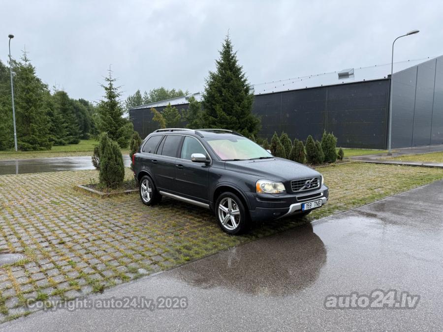 Pelēks Volvo XC90 2010 Kuresāre, ar dzinēja tilpumu 2.40 L un nobraukumu 330 tūkst. km par 9500 €, foto 4 vietnē AUTOMOTO.COM.LV