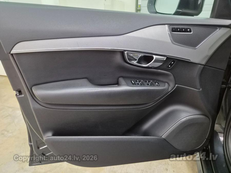 Grey Volvo XC90 2016 in Haapsalu, with an engine capacity of 2.00 L and mileage of 297 thousand km for 19999 €, photo 12 on AUTOMOTO.COM.LV