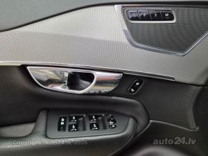 Grey Volvo XC90 2016 in Haapsalu, with an engine capacity of 2.00 L and mileage of 297 thousand km for 19999 €, photo 13 on AUTOMOTO.COM.LV