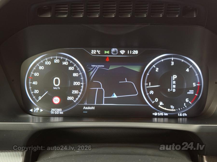 Grey Volvo XC90 2016 in Haapsalu, with an engine capacity of 2.00 L and mileage of 297 thousand km for 19999 €, photo 15 on AUTOMOTO.COM.LV