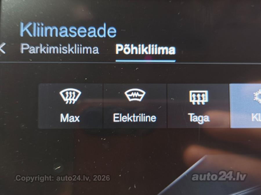 Grey Volvo XC90 2016 in Haapsalu, with an engine capacity of 2.00 L and mileage of 297 thousand km for 19999 €, photo 19 on AUTOMOTO.COM.LV
