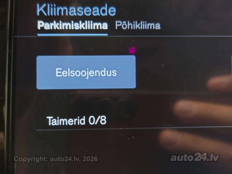 Grey Volvo XC90 2016 in Haapsalu, with an engine capacity of 2.00 L and mileage of 297 thousand km for 19999 €, photo 20 on AUTOMOTO.COM.LV