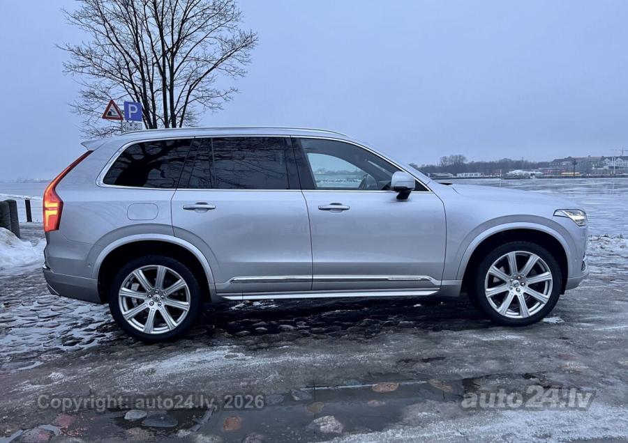 Pelēks Volvo XC90 2017 Tallina, ar dzinēja tilpumu 2.00 L un nobraukumu 245 tūkst. km par 24200 €, foto 16 vietnē AUTOMOTO.COM.LV