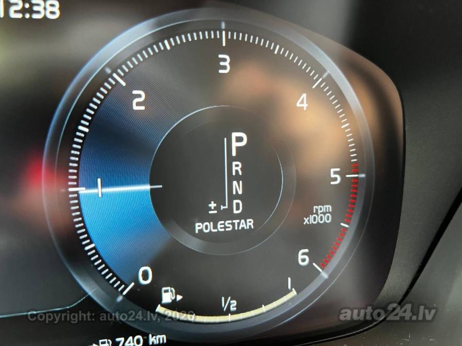 Grey Volvo XC90 2017 in Tallinn, with an engine capacity of 2.00 L and mileage of 200 thousand km for 23990 €, photo 16 on AUTOMOTO.COM.LV