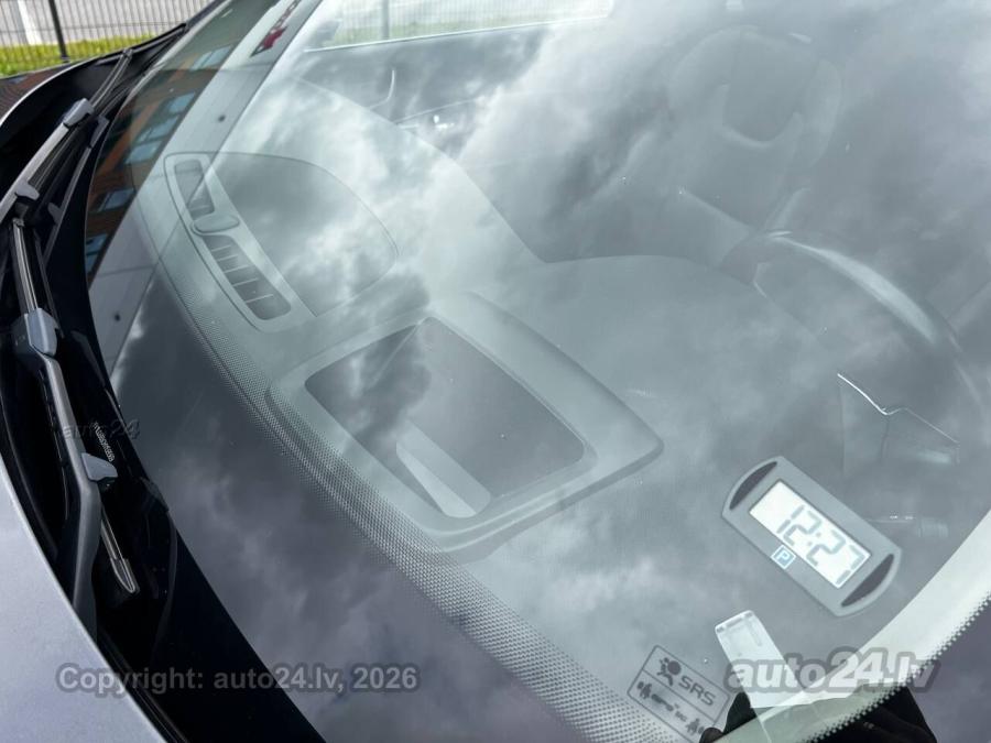 Grey Volvo XC90 2017 in Tallinn, with an engine capacity of 2.00 L and mileage of 200 thousand km for 23990 €, photo 26 on AUTOMOTO.COM.LV