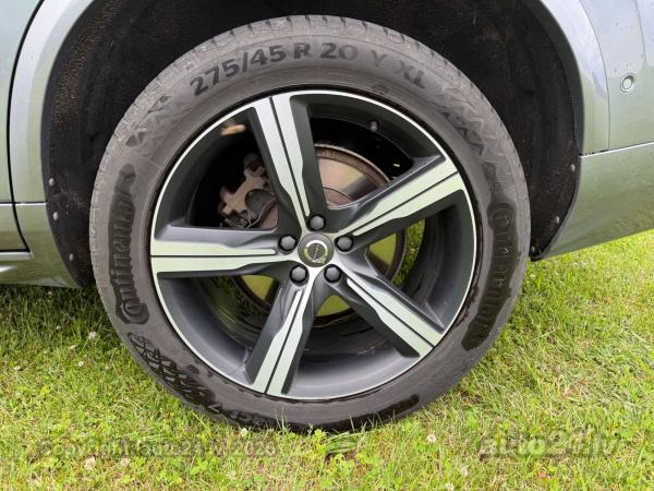 Grey Volvo XC90 2018 in Valga, with an engine capacity of 2.00 L and mileage of 165 thousand km for 29900 €, photo 5 on AUTOMOTO.COM.LV