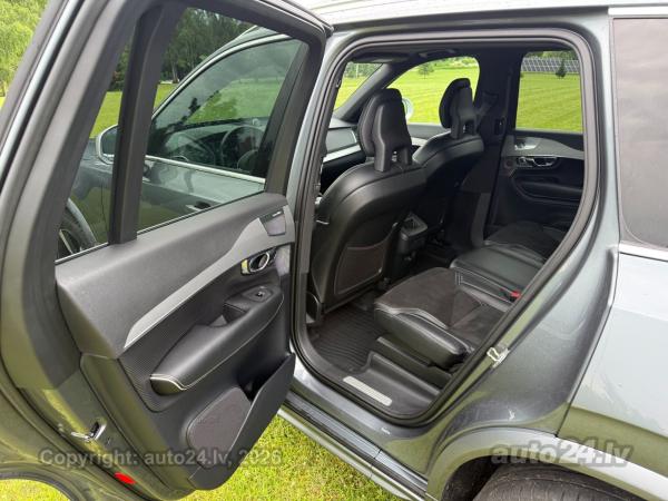 Grey Volvo XC90 2018 in Valga, with an engine capacity of 2.00 L and mileage of 165 thousand km for 29900 €, photo 9 on AUTOMOTO.COM.LV