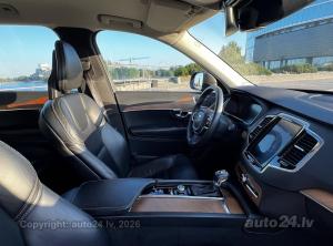 Grey Volvo XC90 2019 in Riga, with an engine capacity of 2.00 L and mileage of 121 thousand km for 32555 €, photo 12 on AUTOMOTO.COM.LV