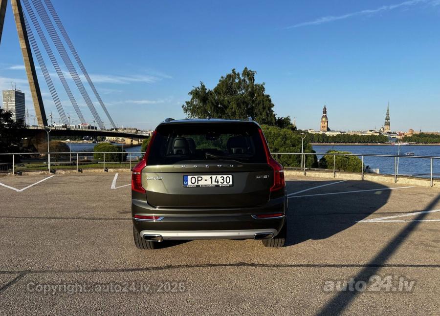 Grey Volvo XC90 2019 in Riga, with an engine capacity of 2.00 L and mileage of 121 thousand km for 32555 €, photo 21 on AUTOMOTO.COM.LV