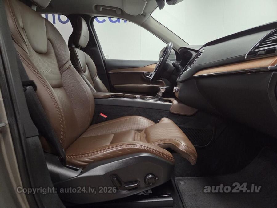 Pelēks Volvo XC90 2020 Tallina, ar dzinēja tilpumu 2.00 L un nobraukumu 164 tūkst. km par 34900 €, foto 20 vietnē AUTOMOTO.COM.LV
