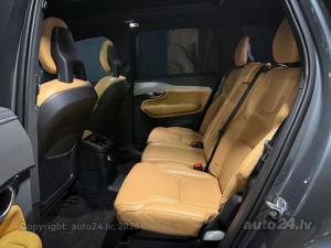 Grey Volvo XC90 2020 in Tallinn, with an engine capacity of 2.00 L and mileage of 140 thousand km for 42990 €, photo 8 on AUTOMOTO.COM.LV