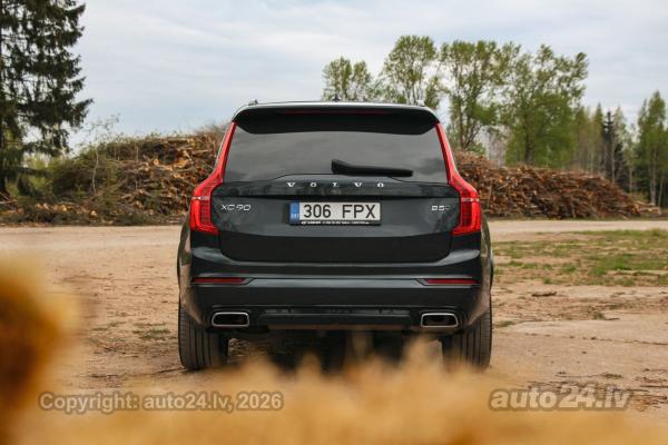 Pelēks Volvo XC90 2021 Tallina, ar dzinēja tilpumu 2.00 L un nobraukumu 116 tūkst. km par 49500 €, foto 4 vietnē AUTOMOTO.COM.LV
