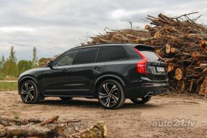 Grey Volvo XC90 2021 in Tallinn, with an engine capacity of 2.00 L and mileage of 116 thousand km for 49500 €, photo 6 on AUTOMOTO.COM.LV