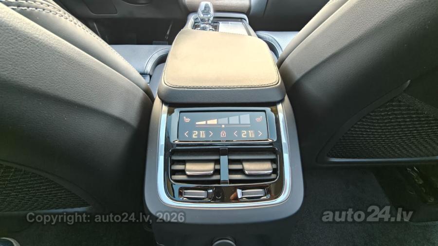 Pelēks Volvo XC90 2022 Tallina, ar dzinēja tilpumu 2.00 L un nobraukumu 133 tūkst. km par 44900 €, foto 15 vietnē AUTOMOTO.COM.LV