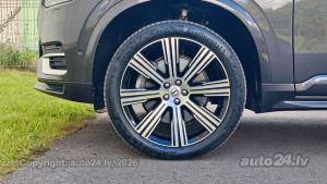 Pelēks Volvo XC90 2022 Tallina, ar dzinēja tilpumu 2.00 L un nobraukumu 133 tūkst. km par 44900 €, foto 26 vietnē AUTOMOTO.COM.LV
