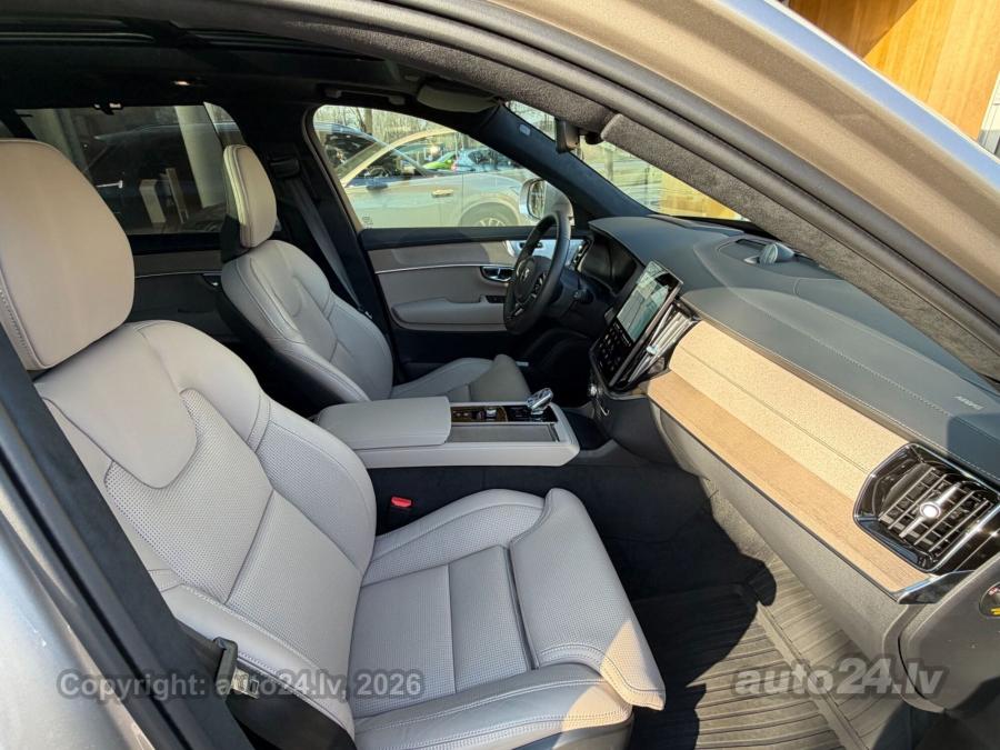 Pelēks Volvo XC90 2025 Tartu, ar dzinēja tilpumu 2.00 L un nobraukumu 5 tūkst. km par 85900 €, foto 5 vietnē AUTOMOTO.COM.LV