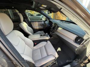 Pelēks Volvo XC90 2026 Tartu, ar dzinēja tilpumu 2.00 L un nobraukumu 3 tūkst. km par 78000 €, foto 5 vietnē AUTOMOTO.COM.LV