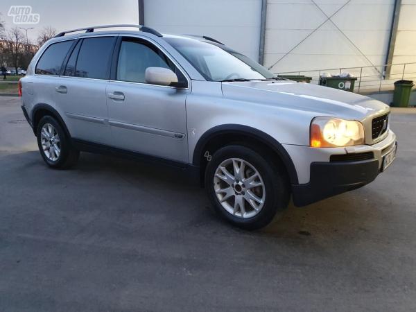 Volvo XC90 2004 Kauņa, ar dzinēja tilpumu 2.40 L un nobraukumu 30 tūkst. km par 1750 €, foto 1 vietnē AUTOMOTO.COM.LV