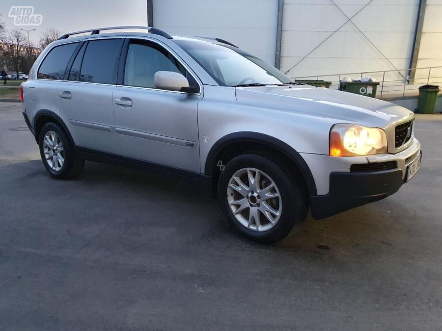 Volvo XC90 2004 in Kaunas, with an engine capacity of 2.40 L and mileage of 30 thousand km for 1750 €, photo 1 on AUTOMOTO.COM.LV