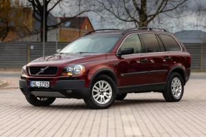 Красный Вольво ХС90 2003 в Елгава, объемом двигателя 2.40 л и пробегом 352 тыс. км за 5400 €, фото  на AUTOMOTO.COM.LV