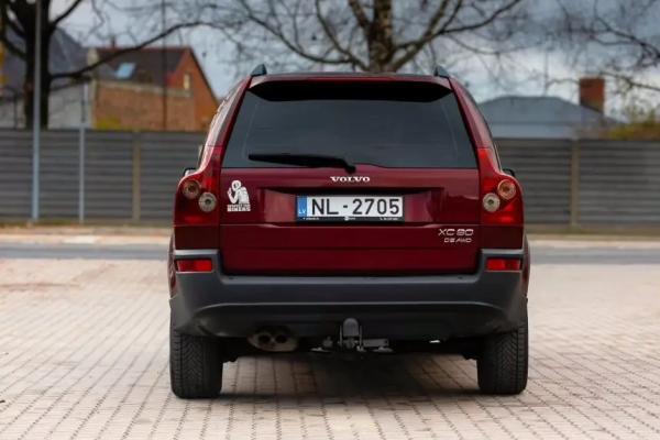 Sarkans Volvo XC90 2003 Jelgava, ar dzinēja tilpumu 2.40 L un nobraukumu 352 tūkst. km par 5400 €, foto 5 vietnē AUTOMOTO.COM.LV