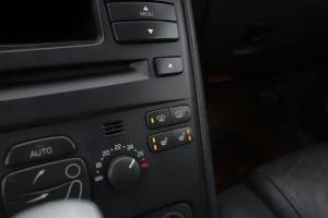 Красный Вольво ХС90 2003 в Елгава, объемом двигателя 2.40 л и пробегом 352 тыс. км за 5400 €, фото 12 на AUTOMOTO.COM.LV