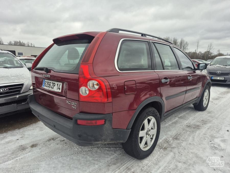 Sarkans Volvo XC90 2004 Utena, ar dzinēja tilpumu 2.40 L un nobraukumu 305 tūkst. km par 3700 €, foto 3 vietnē AUTOMOTO.COM.LV